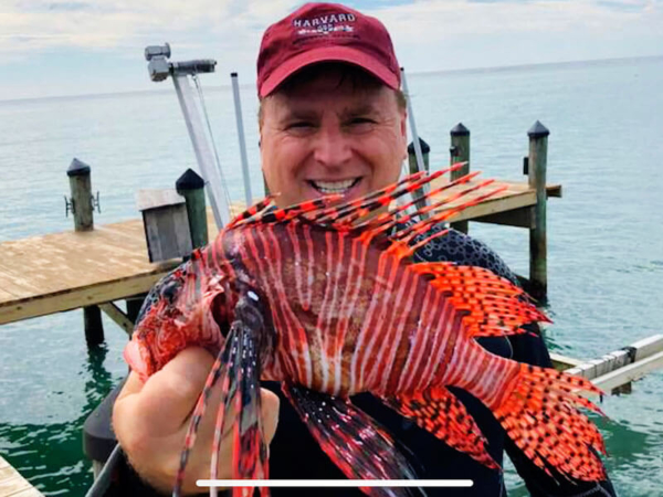 Lionfish Hunting Photos from Around the World - Lionfish Divers
